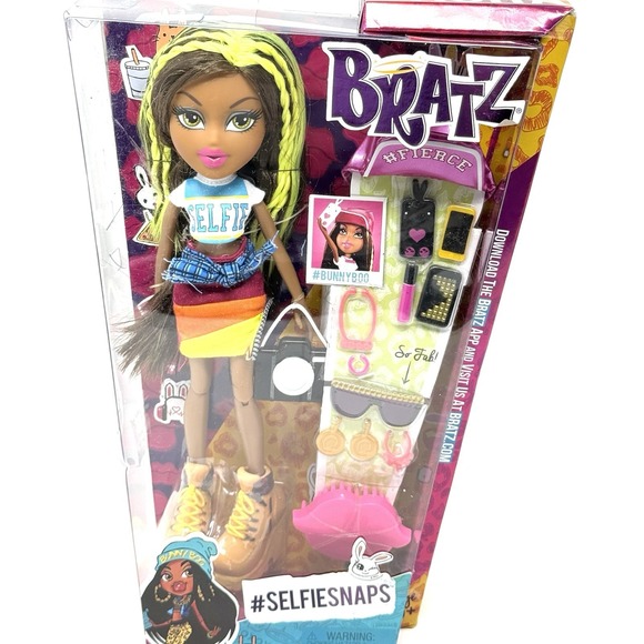 Toys | Bratz Selfie Snaps Sasha Bunny Boo Fashion Glam Doll 215 New In ...